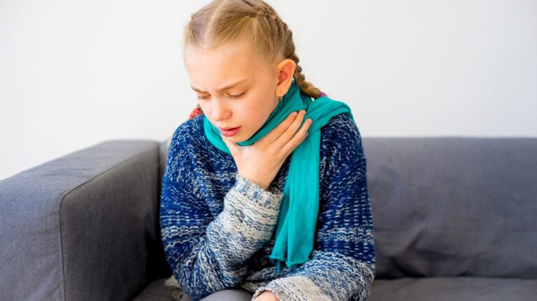 How Long Is Someone Contagious with Strep Throat? - Guidelines and Insights